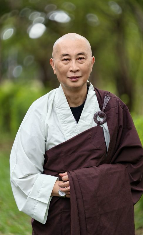 An Experience of Altruistic Short-Term Home-Leaving