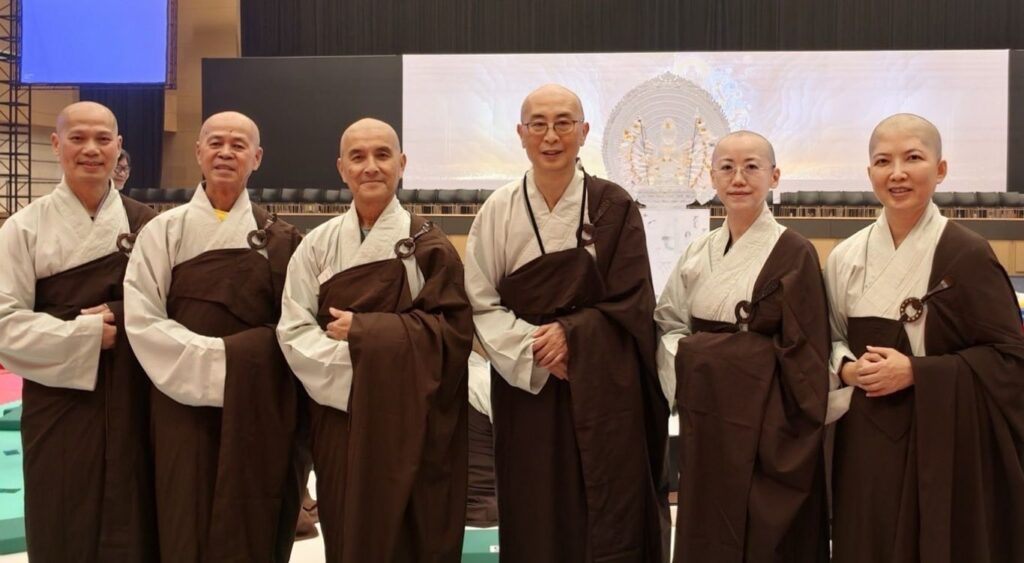 An Experience of Altruistic Short-Term Home-Leaving